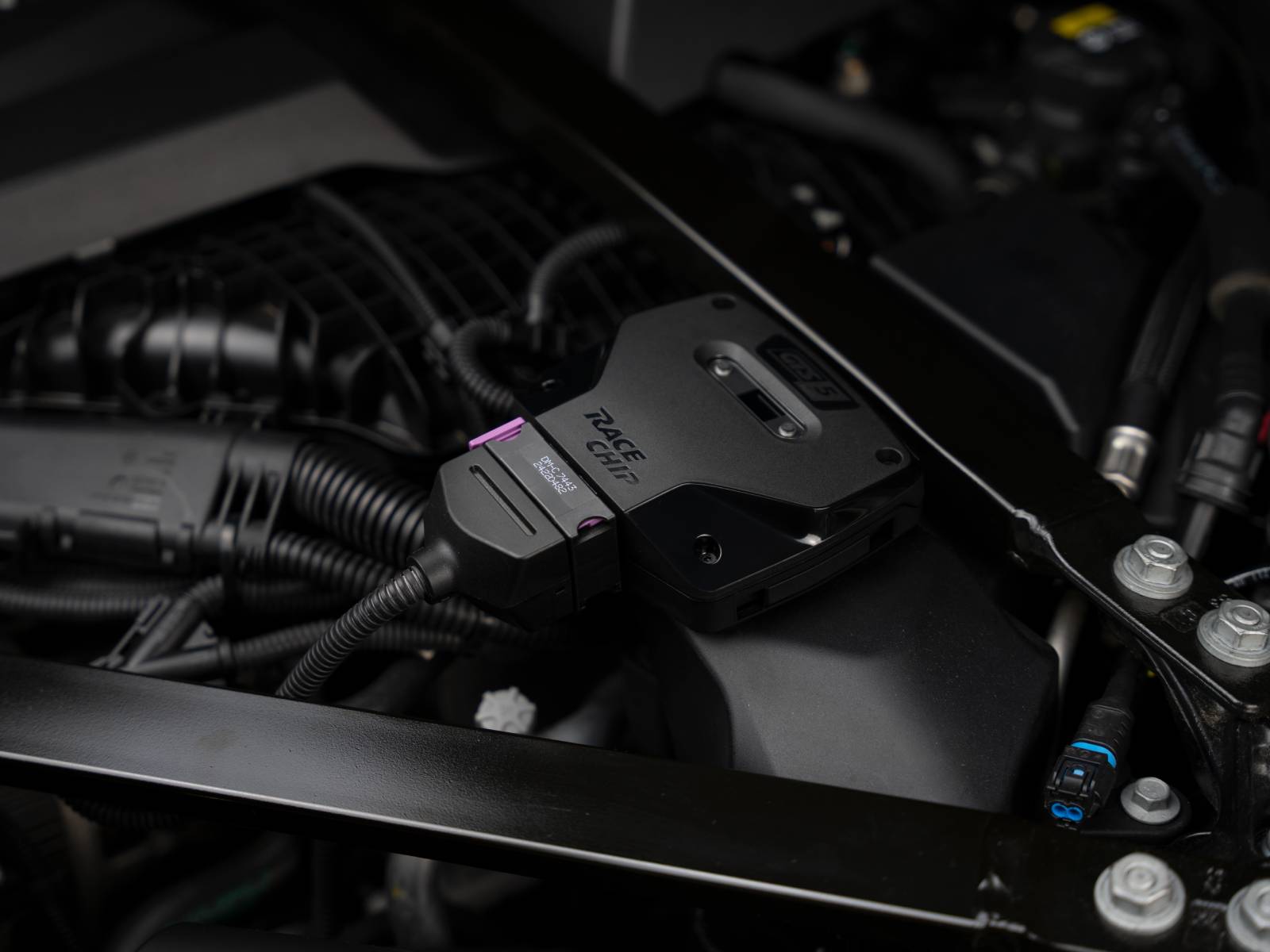 Engine performance tuning chip. Porsche 971.1 Panamera turbo 4.0ltr - 558714 | Design 911